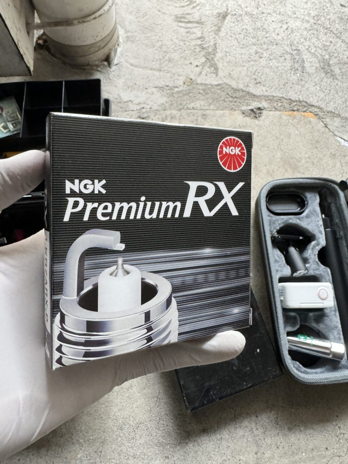 zc33sのスパークプラグをNGK プレミアムRXプラグ(LKR7ARX-P)へ交換 | スイスポくんのカスタム日記